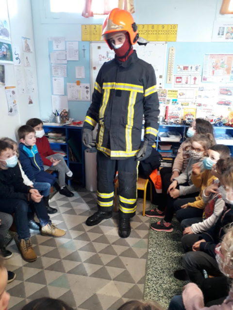 Un pompier en GS CP CE1 | Ecole Sainte Anne